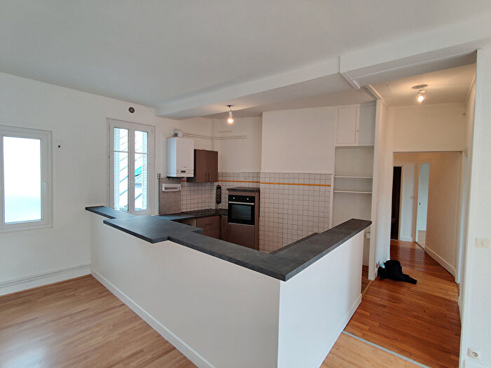 Appartement à louer - Auxerre, Centre-ville - 3 pièces - 2 chambres