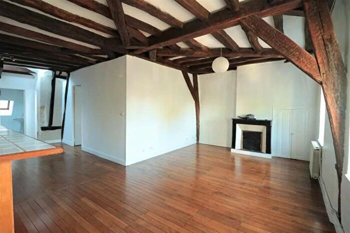 Appartement 5 pièces à louer à Nevers, Cathédrale, Jonction