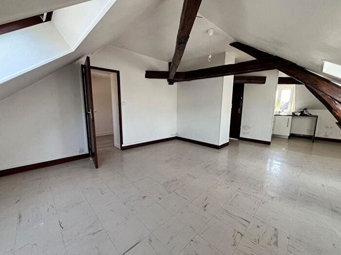 Appartement 1 pièce à louer - Étampes, Centre-Ville