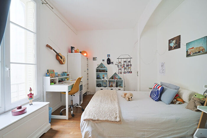 Appartement 4 pièces à vendre à Paris 16ème, Porte de Saint-Cloud, Auteuil-Sud