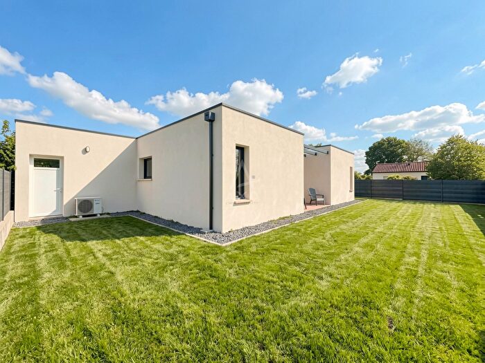 Saint-Denis-la-Chevasse - Maison 6 pièces à vendre