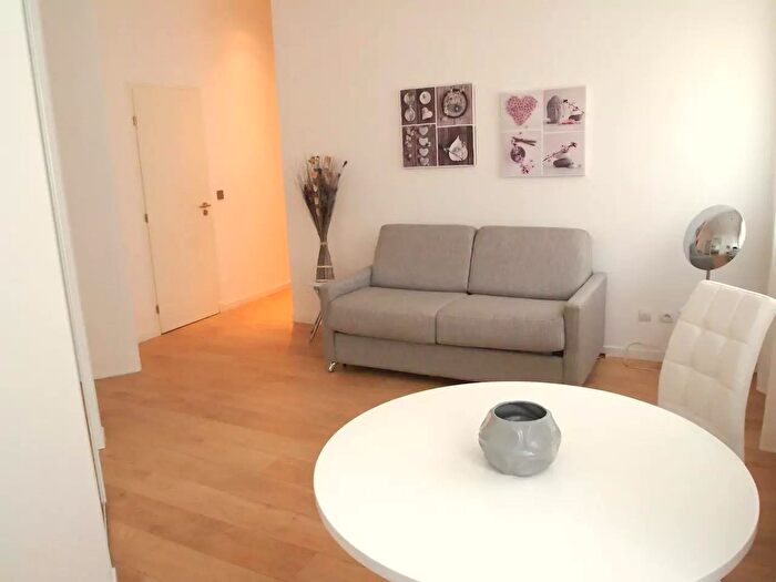 Appartement à louer - Nice, Gairaut - 1 pièce