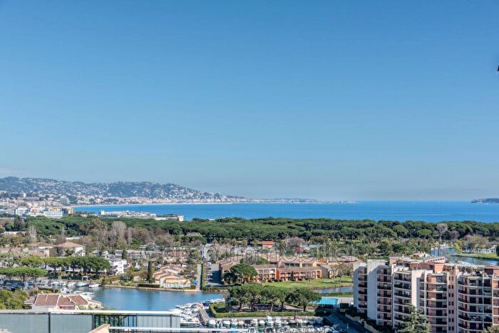 Mandelieu-la-Napoule, La Napoule : Appartement 6 pièces à vendre