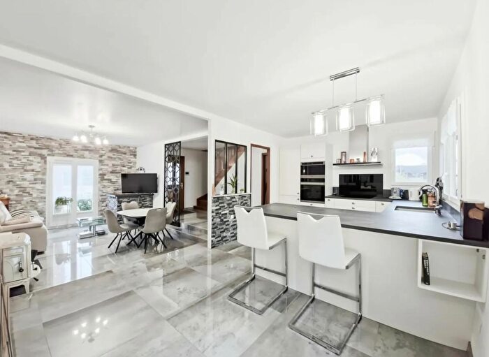 Maison à vendre - Villeparisis, Renan, Lavoisier - 6 pièces - 4 chambres