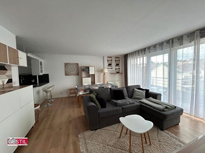 Appartement 2 pièces à louer - Osny, Val de Viosne, Gare