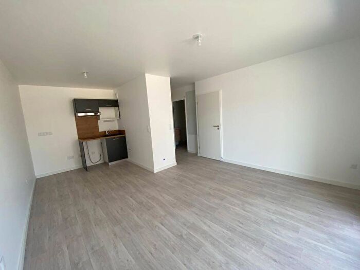 Appartement à louer - Beaulieu, Chartres - 2 pièces - 1 chambre