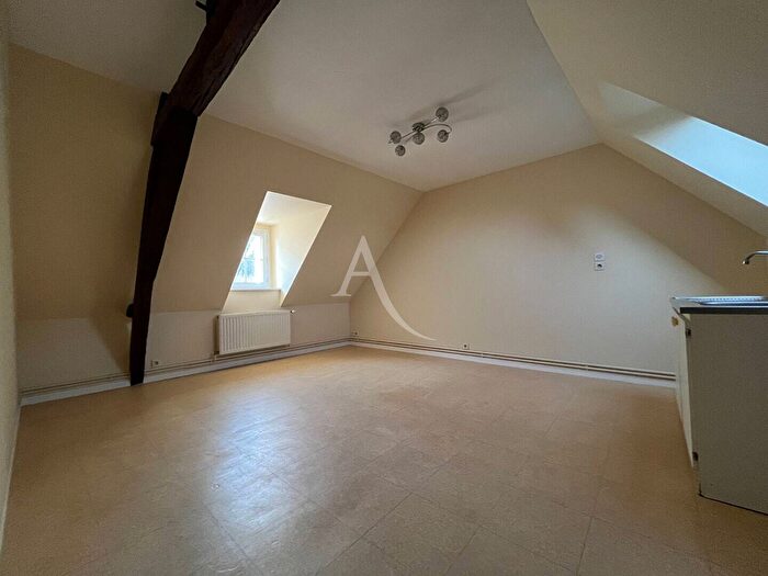 Appartement à louer - Montoire-sur-le-Loir - 3 pièces - 2 chambres