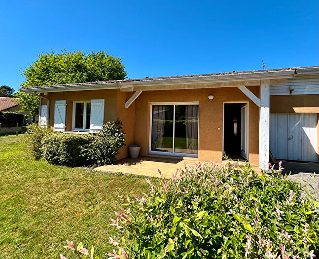 Maisons à vendre et appartements à louer - 1