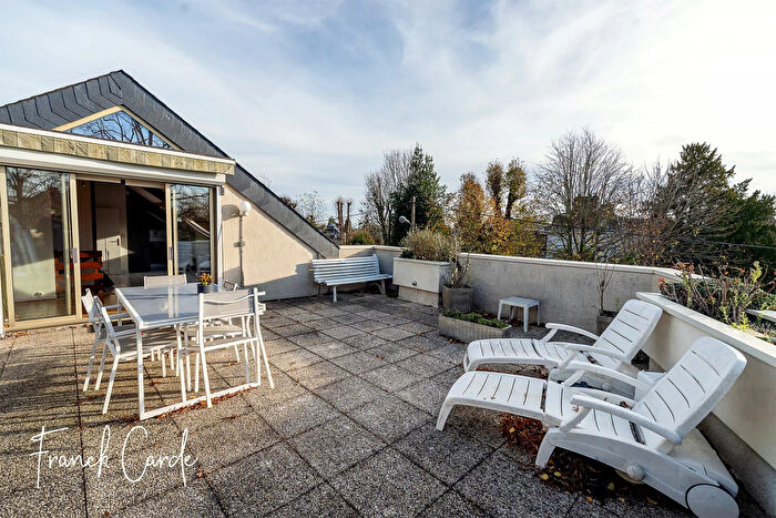 Appartement à vendre - Mont-Saint-Aignan, Village - 5 pièces - 3 chambres