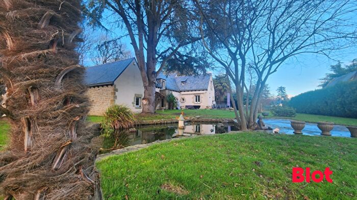 Maison à vendre - Bobital - 5 pièces - 4 chambres