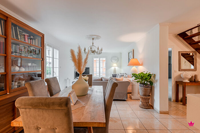 Maison à vendre - Jonage - 6 pièces - 4 chambres