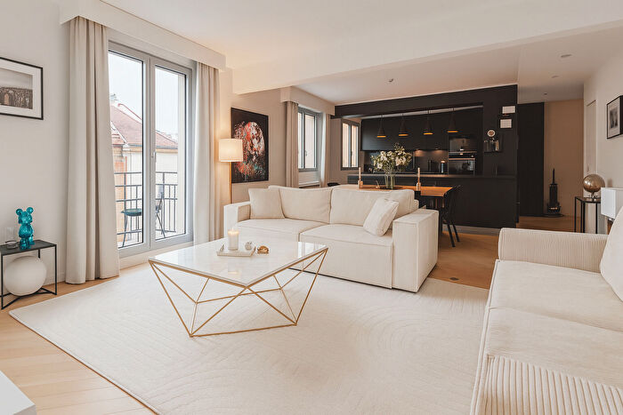 Appartement à vendre - Suresnes, Carnot, Gambetta - 4 pièces - 3 chambres