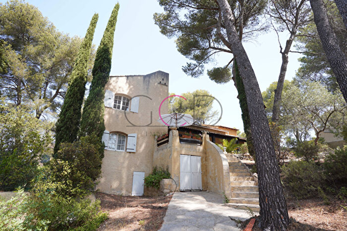 Maison à vendre - Ventabren - 7 pièces - 4 chambres