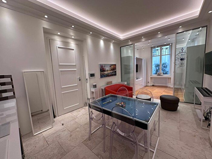 Appartement 2 pièces à louer - Hoche-Friedland, Paris 8ème arrondissement