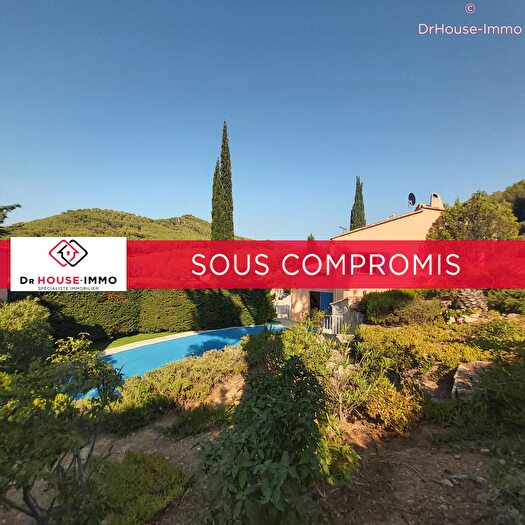 Maison à vendre - Saint-Cyr-sur-Mer, Port dAlon - 5 pièces - 4 chambres