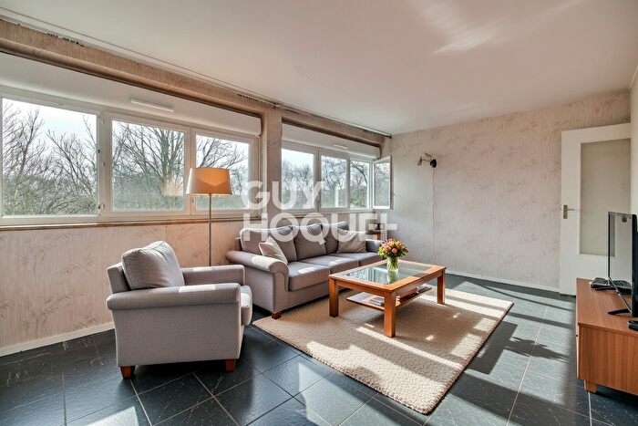 Appartement à vendre - Lyon e , La Duchère - 3 pièces - 2 chambres