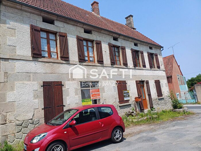 Maison à vendre - Peyrat-la-Nonière - 8 pièces - 4 chambres