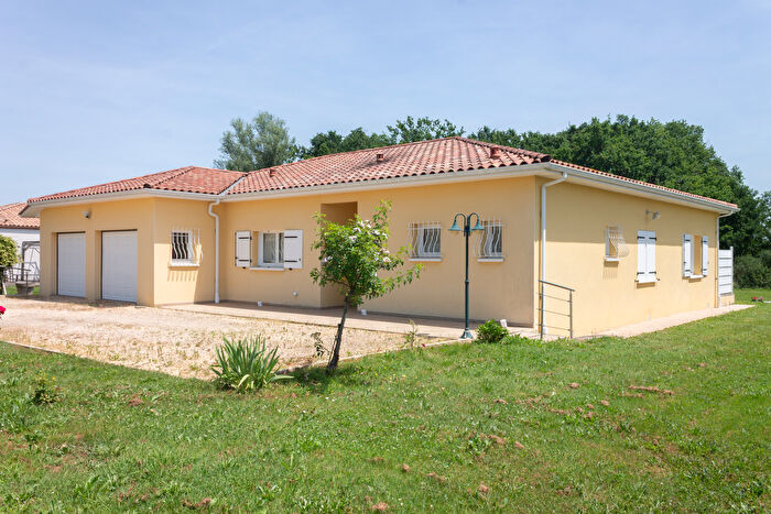 Maison 4 pièces à vendre à Saint-Étienne-de-Fougères