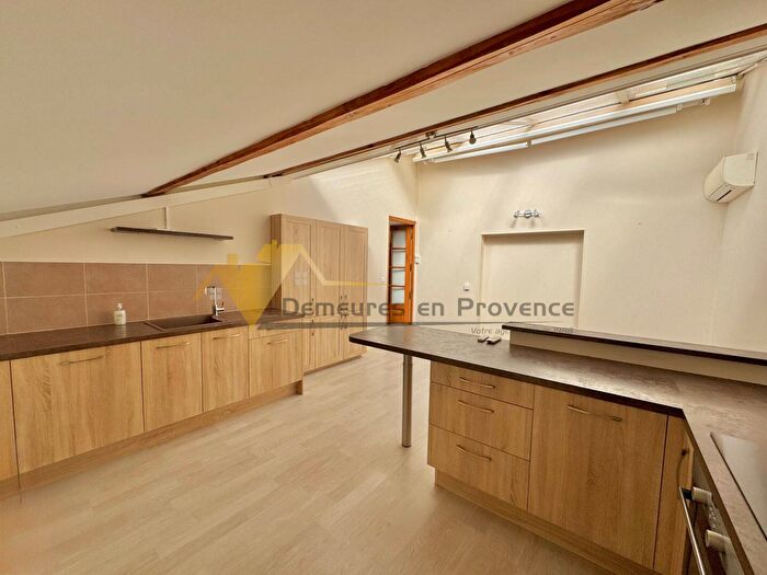 Appartement à louer - Est Nord, Vaison-la-Romaine - 3 pièces - 2 chambres