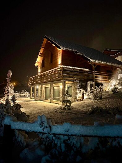 Maison à vendre - Le Dévoluy, Agnières-en-Dévoluy - 9 pièces - 5 chambres