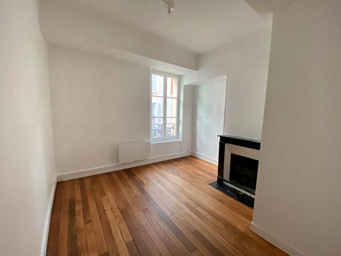 Appartement à louer - Coulommiers, Centre-ville - 2 pièces - 1 chambre