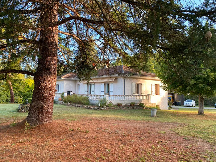 Maison à vendre - Saint-André-et-Appelles - 6 pièces - 4 chambres