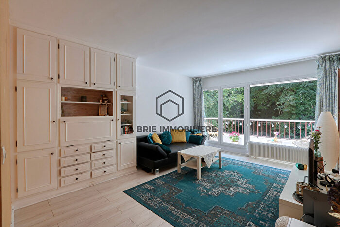 Appartement à vendre - Brunoy, Centre-ville - 2 pièces - 1 chambre