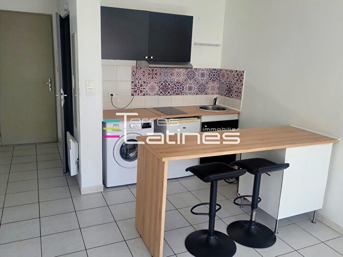 Appartement 1 pièce à Nîmes, Grézan, à louer