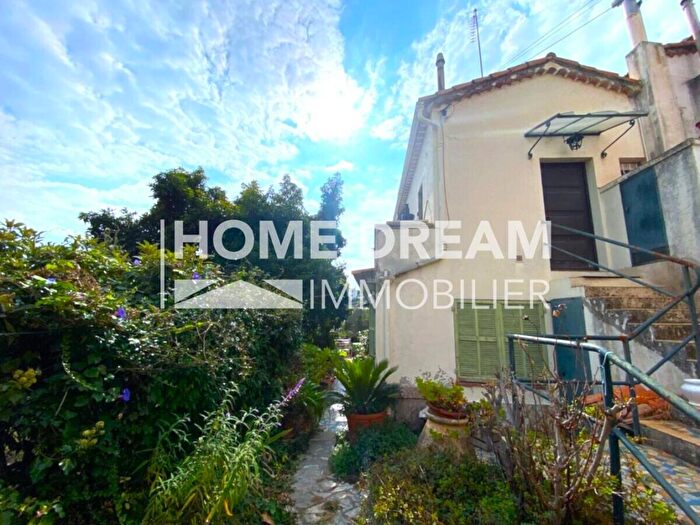 Maison à vendre - Vence, Centre-ville - 4 pièces - 2 chambres