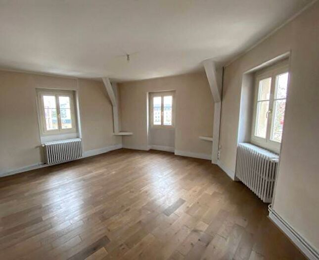 Appartement à louer - Dijon - 5 pièces - 3 chambres