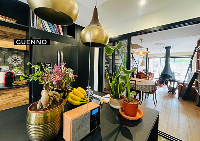 Maison à vendre - Quartiers Sud-Est, Francisco Ferrer - 6 pièces - 3 chambres