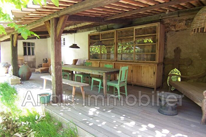 Cogolin, Rialet, Colombier : Maison 9 pièces à vendre
