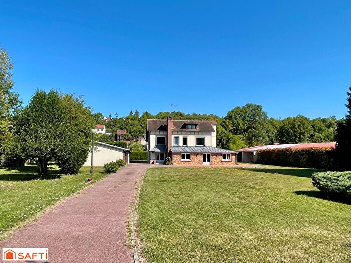 Bennecourt : Maison 10 pièces à vendre