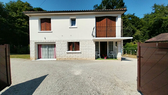 Maison à vendre - Annesse-et-Beaulieu - 6 pièces - 5 chambres