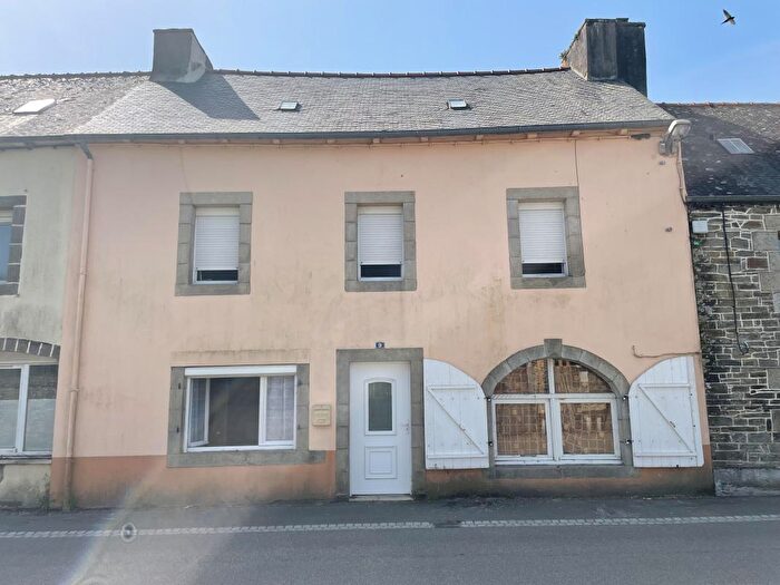 Maison 4 pièces à Maël-Carhaix, à vendre