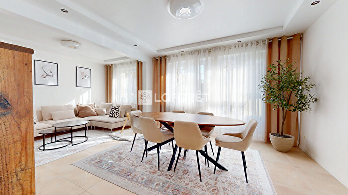 Appartement à vendre - Hoenheim - 5 pièces - 3 chambres