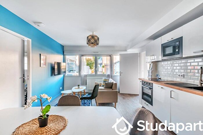 Appartement à louer - Centre, Angers - 1 pièce - 1 chambre