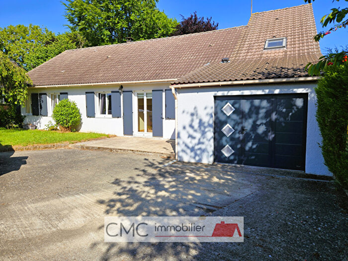 Maison à vendre - Saint-Luperce - 5 pièces - 3 chambres