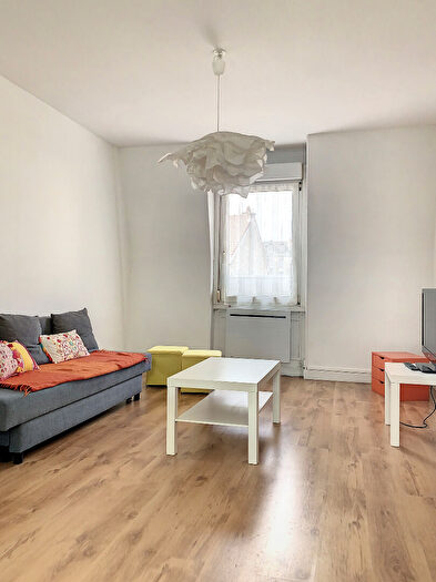 Appartement à louer - Reims, Centre-ville - 2 pièces - 1 chambre