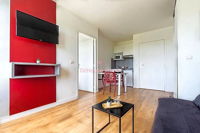 Appartement 2 pièces à Chelles, Centre-ville, Gare, Abbesses, à vendre