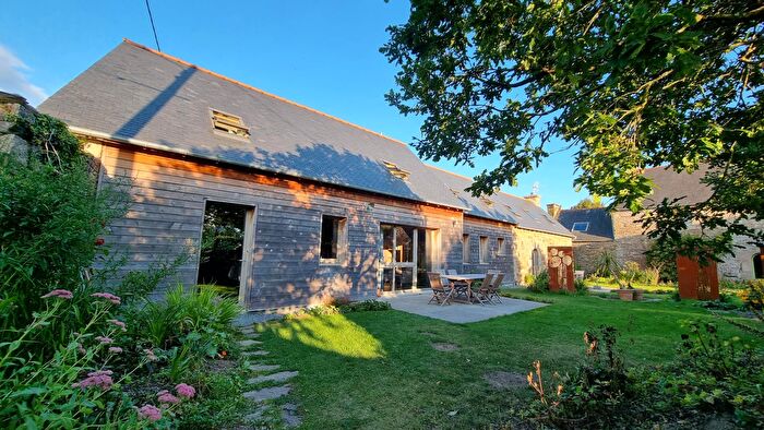 Maison à vendre - Bégard - 14 pièces - 9 chambres