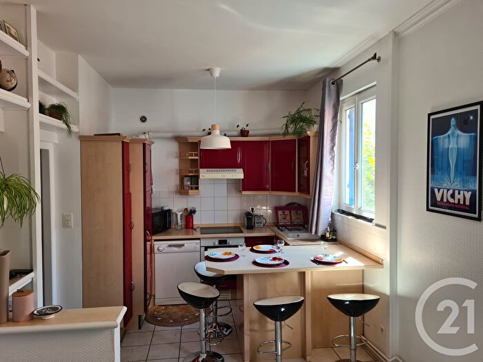 Appartement 3 pièces à Vichy, République, à louer