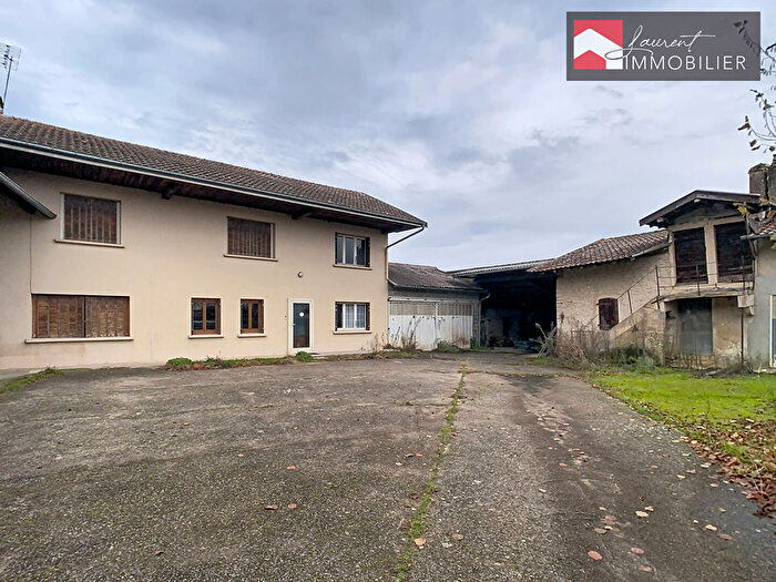 Maison à vendre - Feillens - 8 pièces - 4 chambres