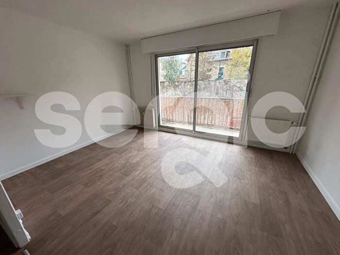 Appartement à louer - Centre Ville, Reims - 1 pièce