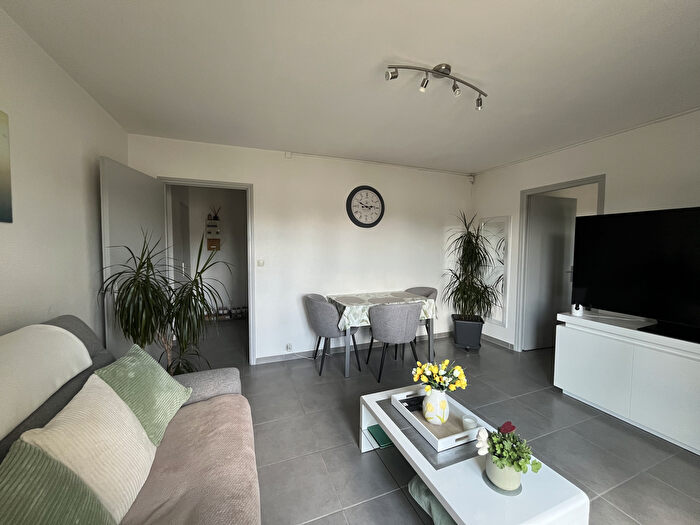 Appartement 2 pièces à La Chapelle-Saint-Luc, Chantereigne, Montvilliers, à vendre