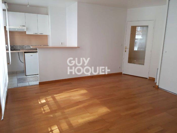 Le Centre Ville, Villiers-sur-Marne : Appartement 1 pièce à louer