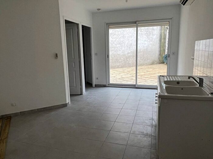 Appartement à louer - Alouette, Nîmes - 2 pièces - 1 chambre