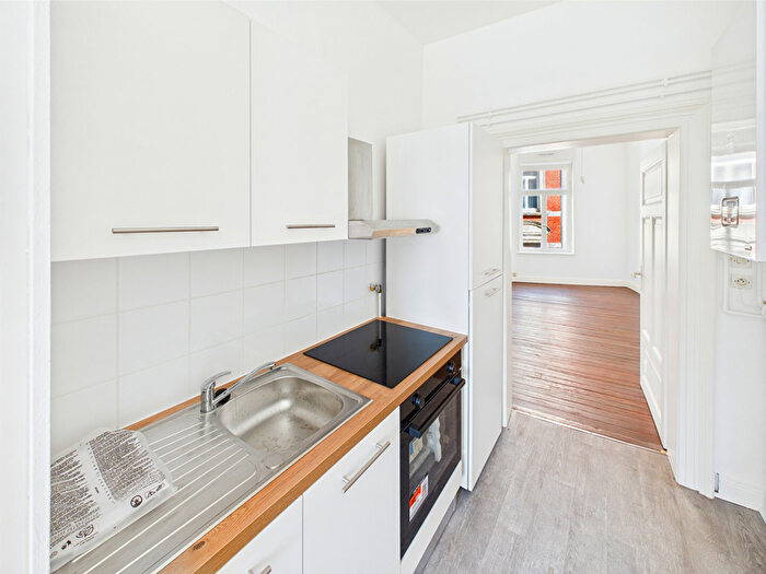 Appartement à louer - Metz, Ancienne ville - 2 pièces - 1 chambre