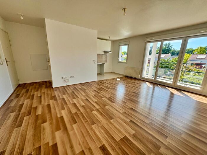 Appartement à vendre - Saint-Fargeau-Ponthierry - 3 pièces - 2 chambres