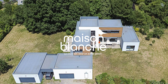 Maison à vendre - Feneu - 13 pièces - 6 chambres